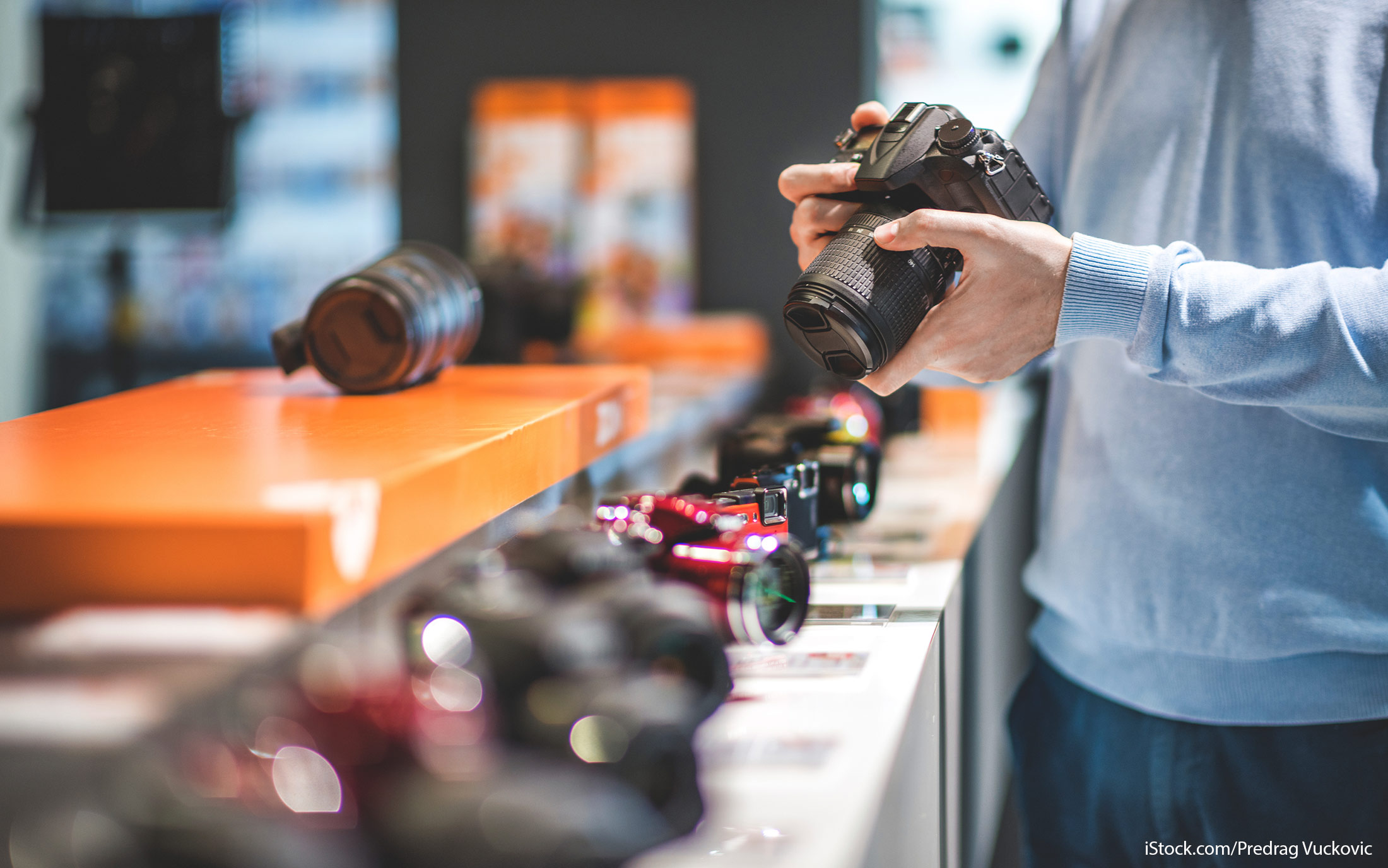 7 Expensive Purchases the Middle Class Should Avoid | GOBankingRates