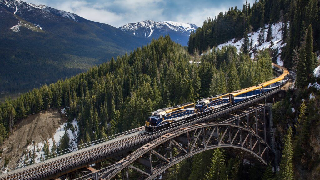 Your Price Tag For The Most Beautiful Train Rides In The World your-price-tag-for-the-most-beautiful-train-rides-in-the-world