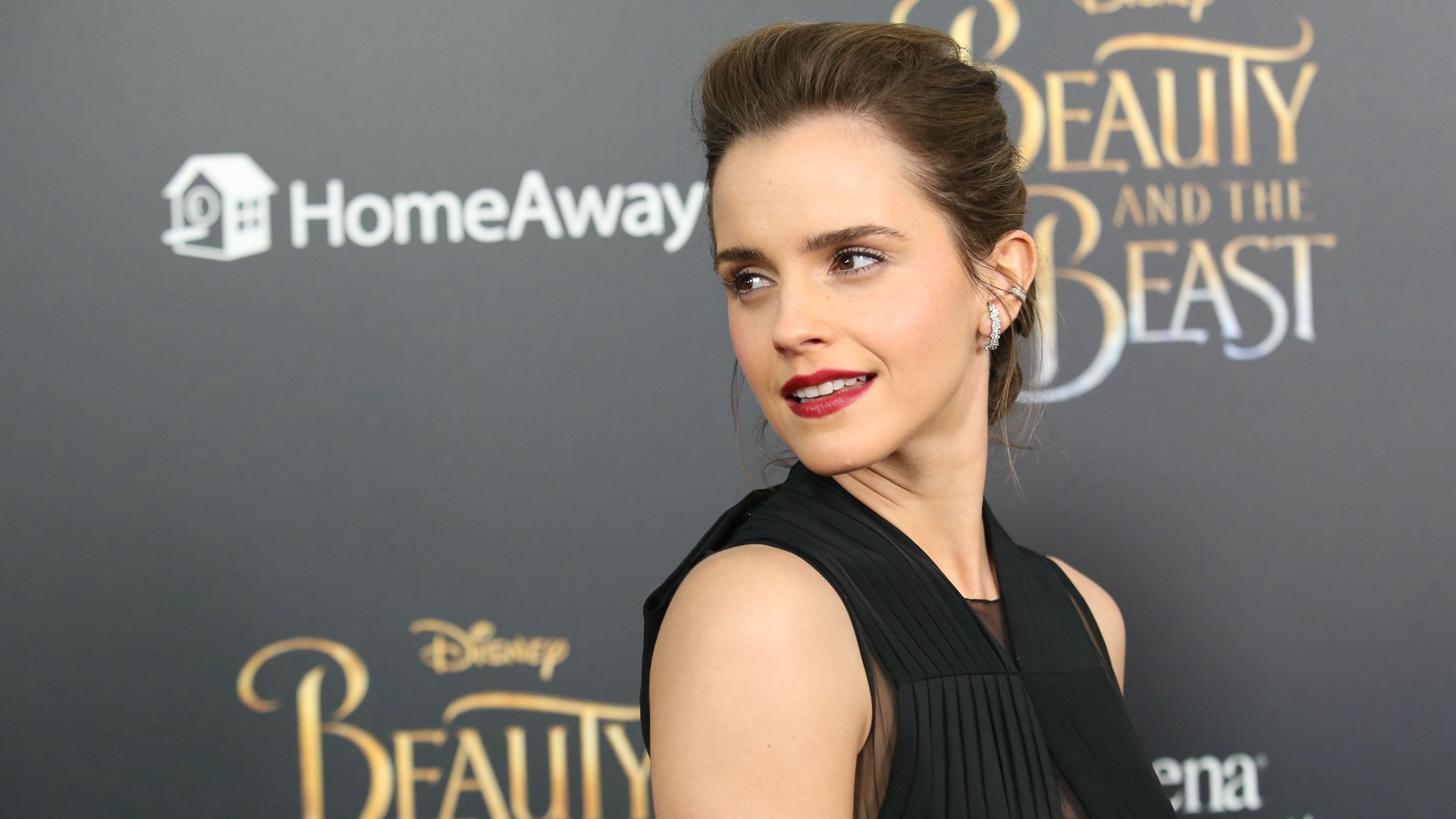 21 Celebrities Who Run Foundations or Charities | GOBankingRates