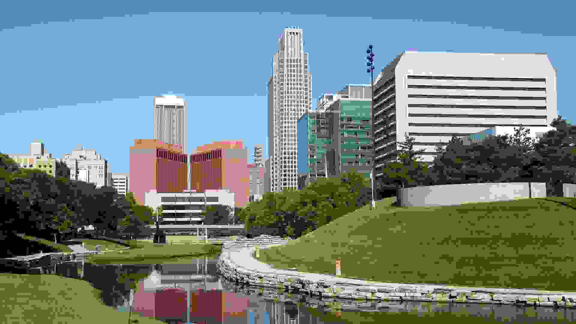 Richest and Poorest Area Codes in the US | GOBankingRates