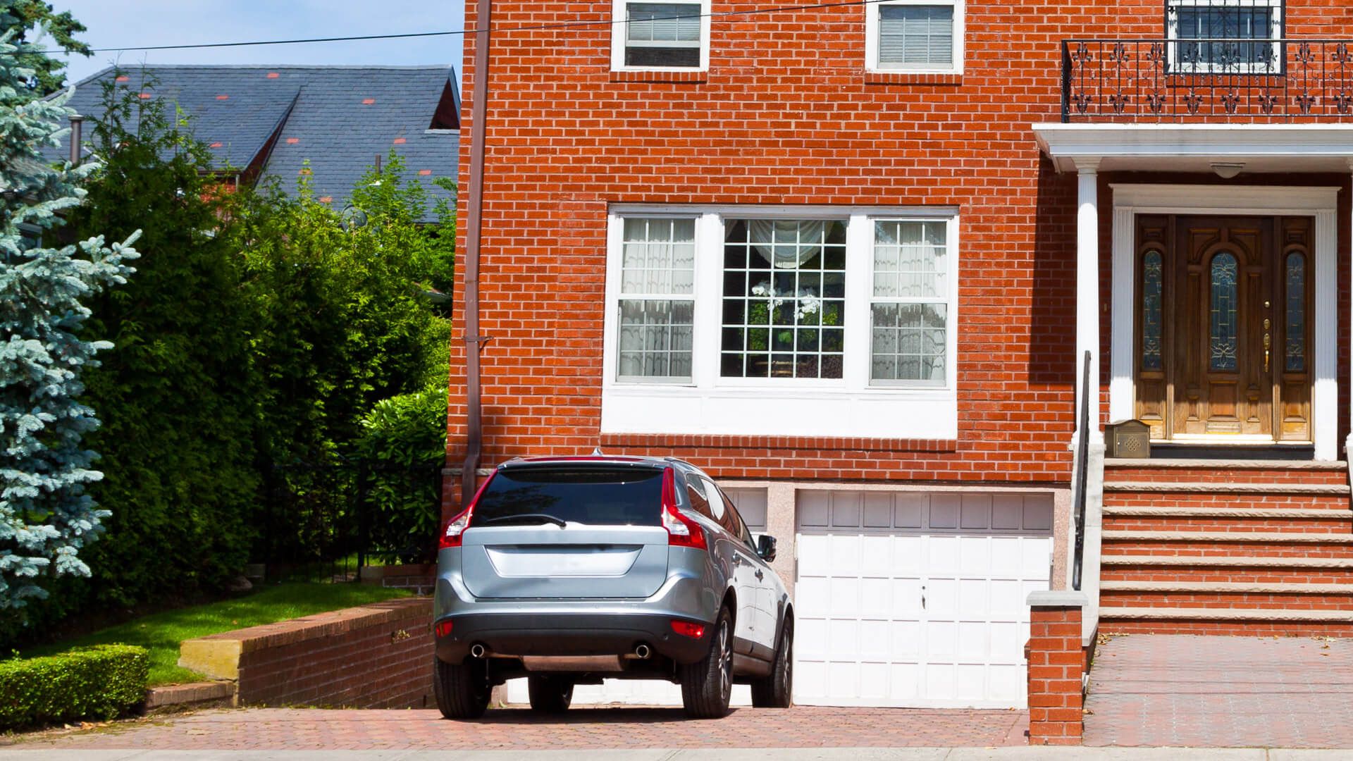 Here Are the Biggest Ways You're Damaging Your Car's Trade-In Value ...