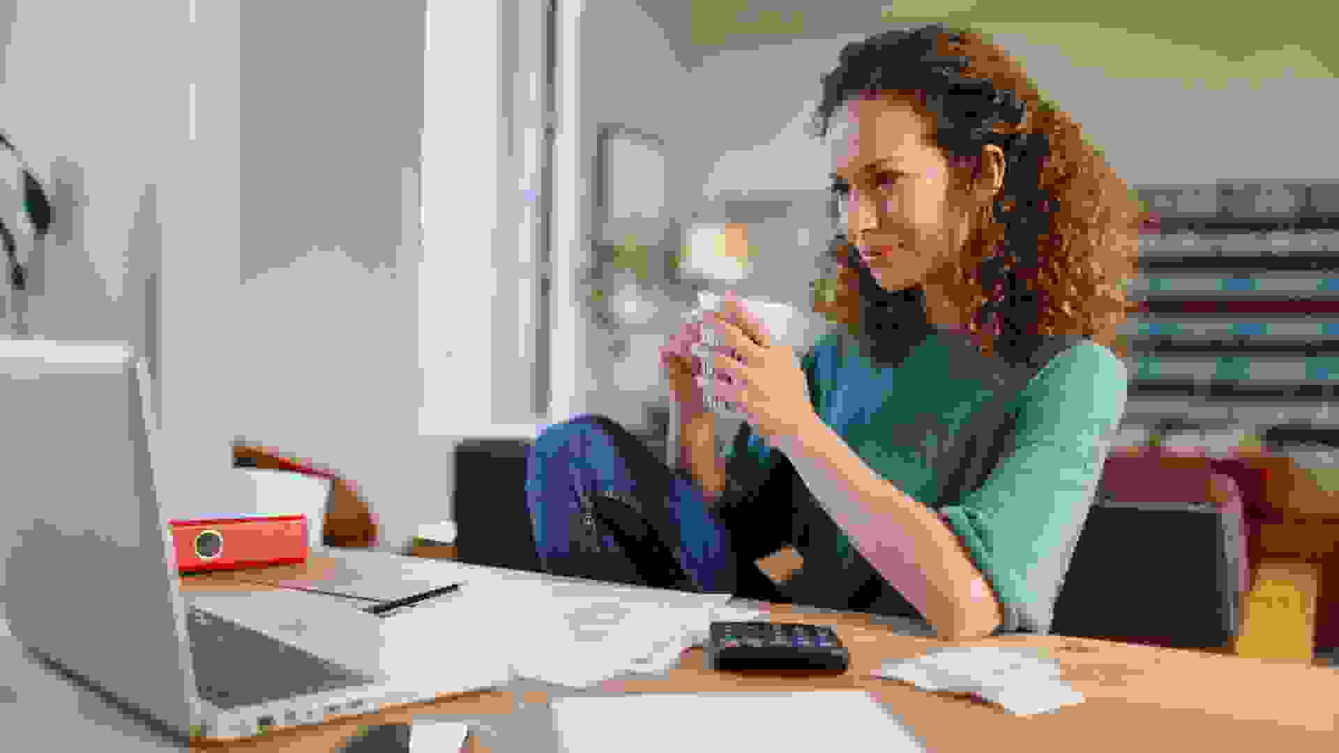 16 Budgeting Tips Every Single Woman Needs To Know | GOBankingRates