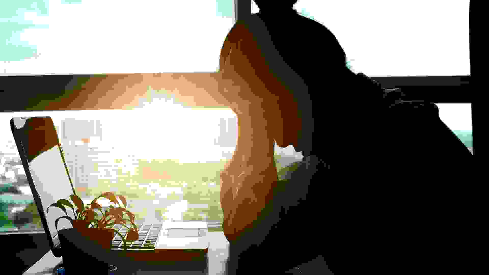 16 Signs It's Time for a Major Career Change | GOBankingRates