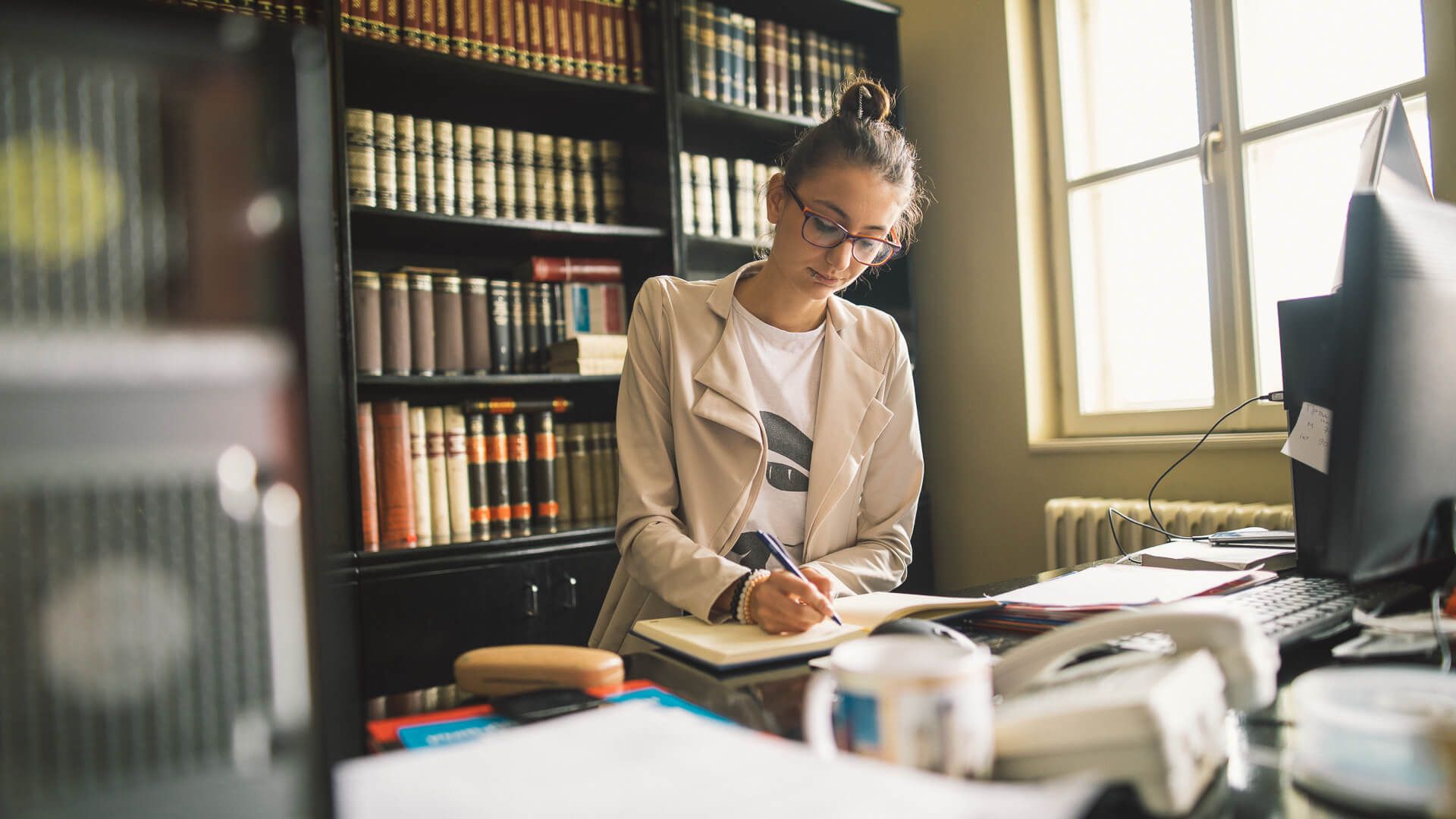 10 Generous Financial Gifts (Other Than Cash) for Grads | GOBankingRates