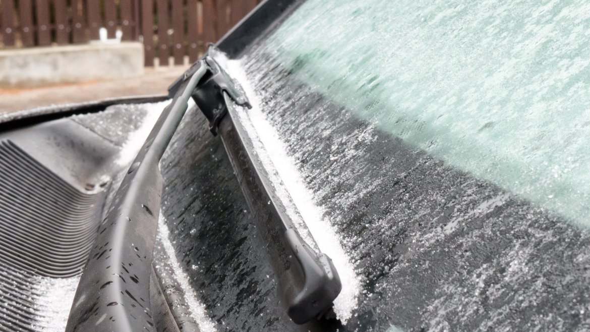 13 Things That Keep Your Car Running Smoothly All Winter | GOBankingRates