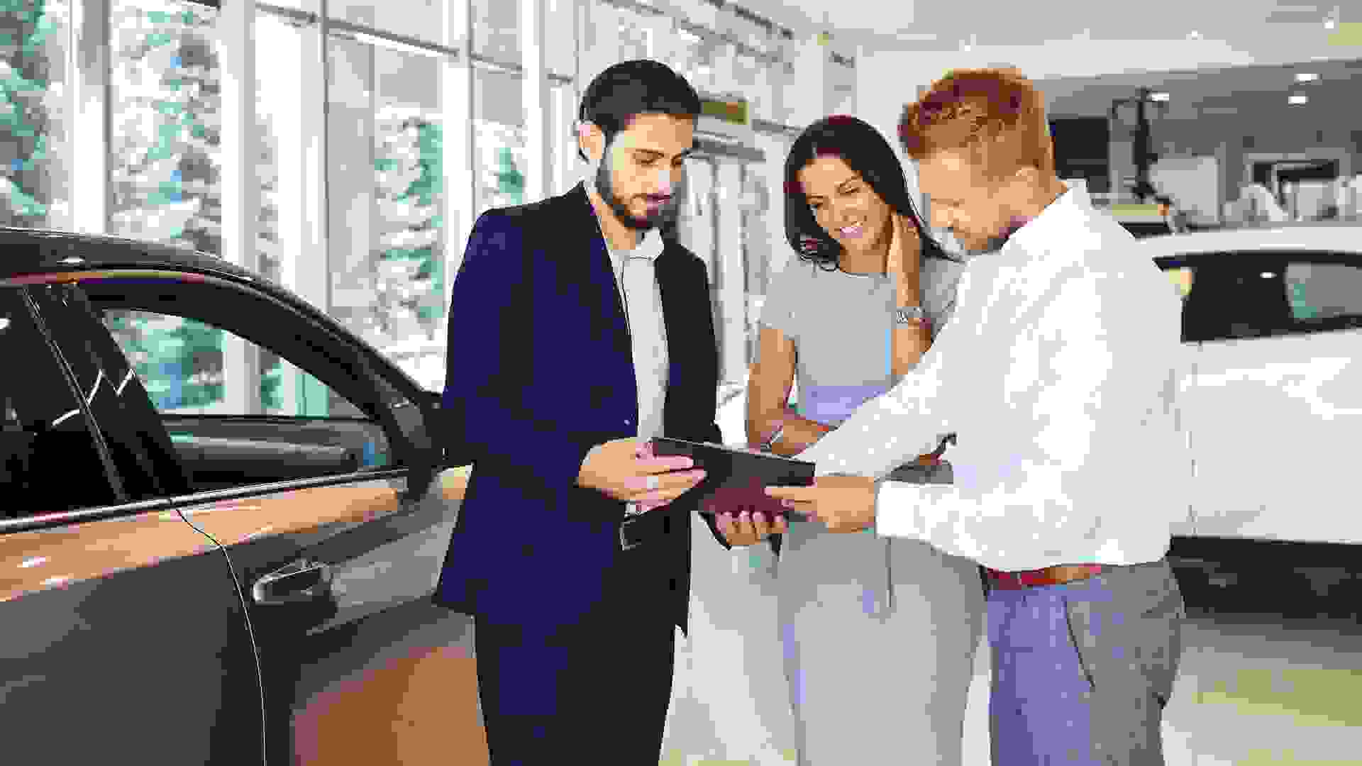 28 Tips for Negotiating With Car Dealers | GOBankingRates