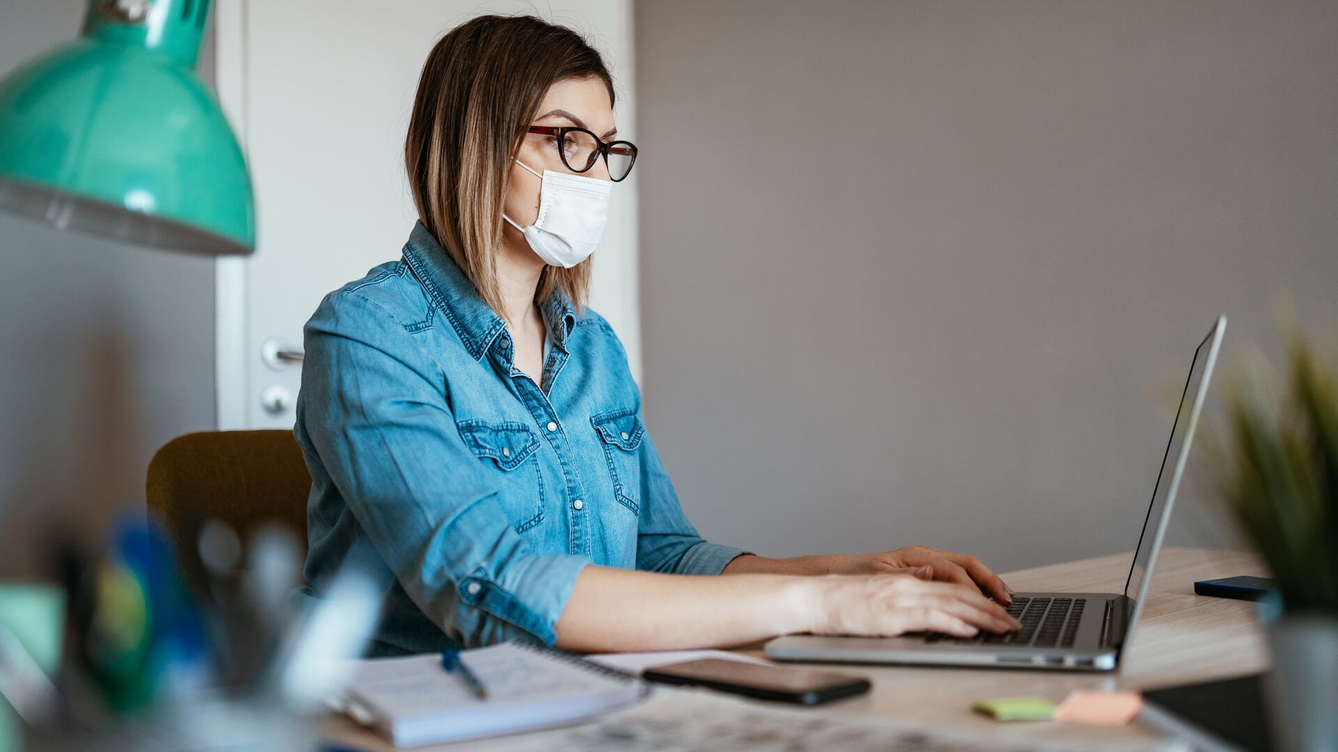 22 Tips for Landing a Job During the Health Crisis | GOBankingRates