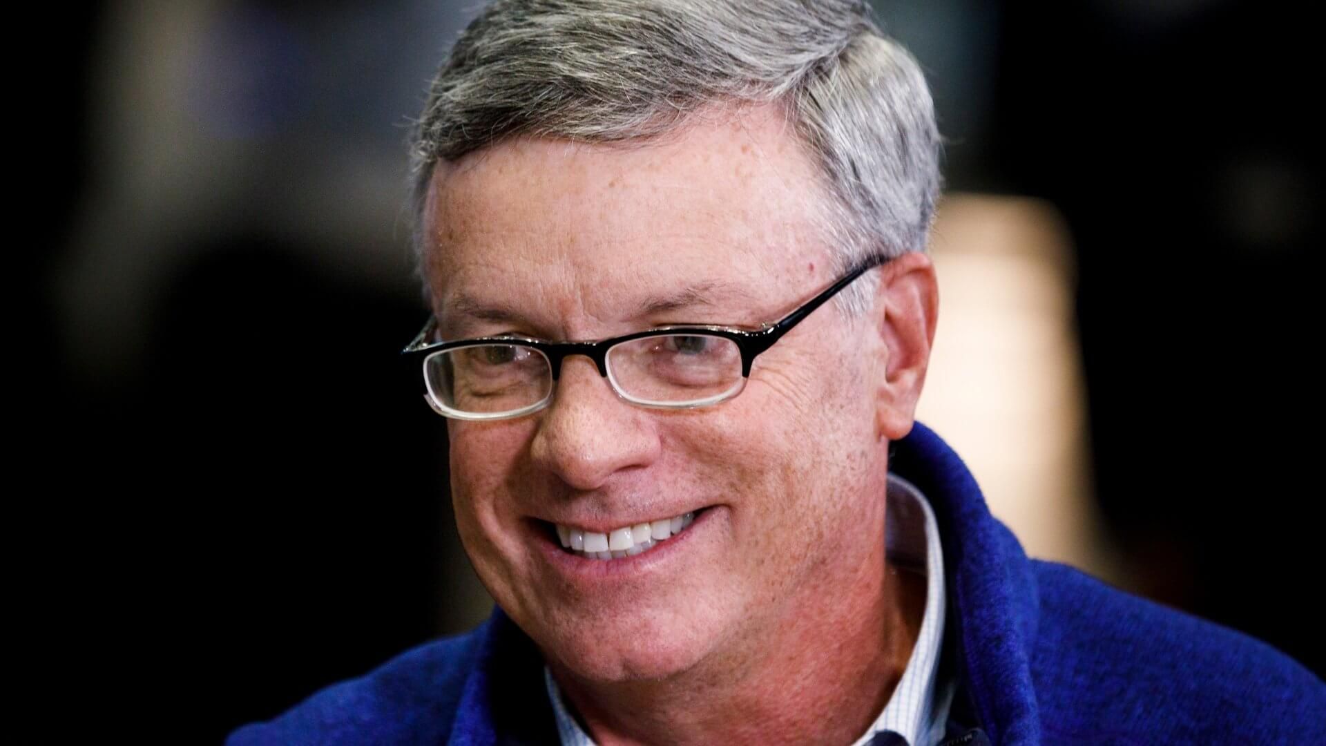 How Many Minutes Does It Take a CEO To Earn Your Annual Salary ...