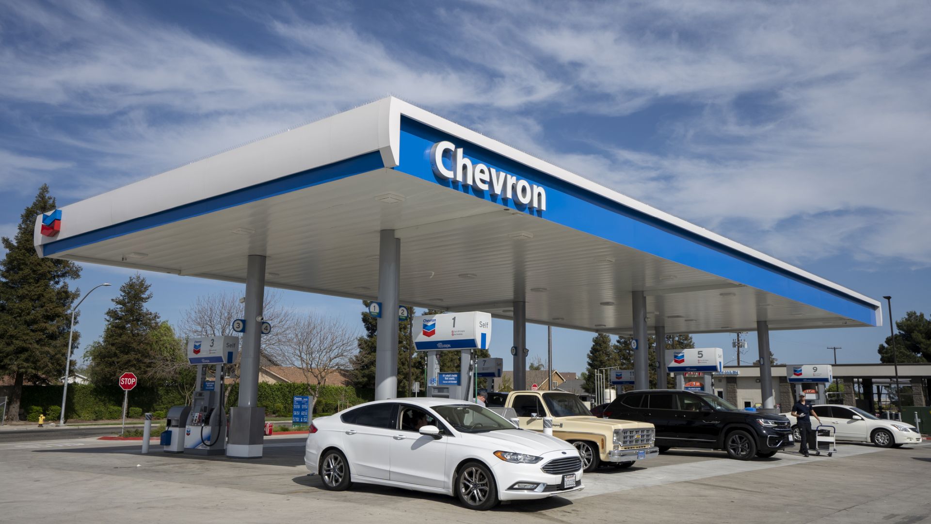 Here's How Much a $1,000 Investment in Chevron Stock 10 Years Ago Would ...